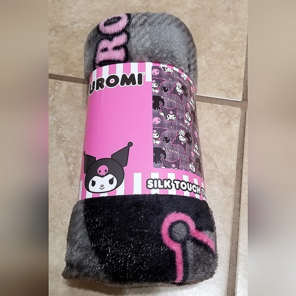 Sanrio | Bedding | Sanrio Kuromi 4 X 50 Inch Silk Touch Throw Blanket ...